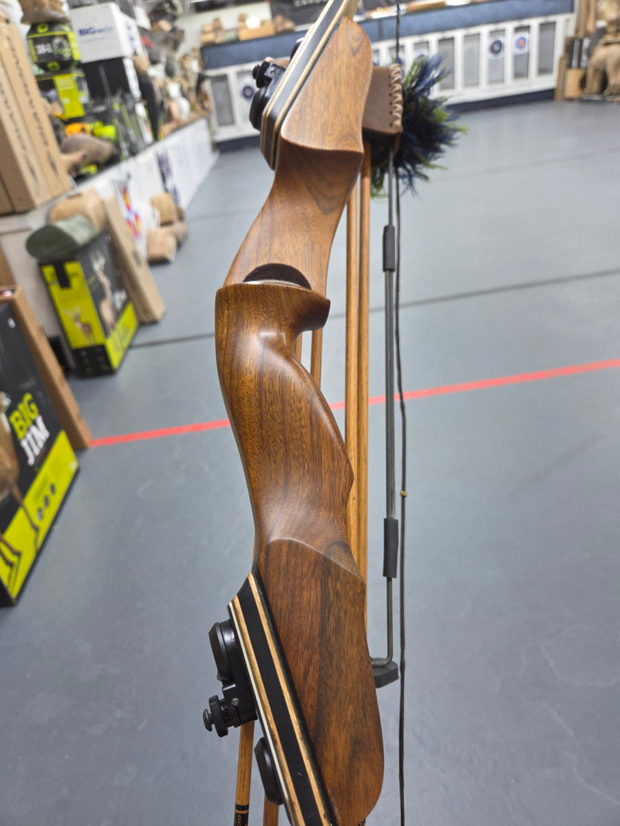 Bob Lee 58 54# 28 IN. Signature Exotic Recurve Rh| XSpot Archery