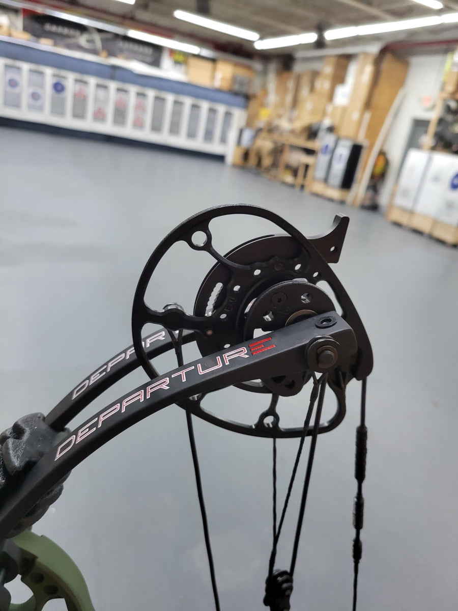 Darton Departure Compound Bow Black W/ Black Limbs 70# Left Hand| XSpot ...